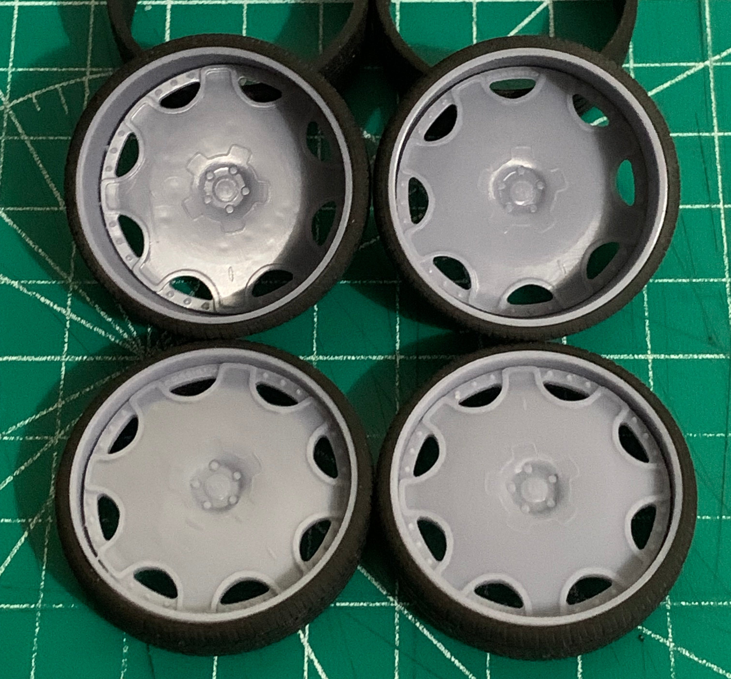 1/25 Scale - FORGI "FIORE" - in 26"-36" Donk, Big Rims, Old Schools, T ...