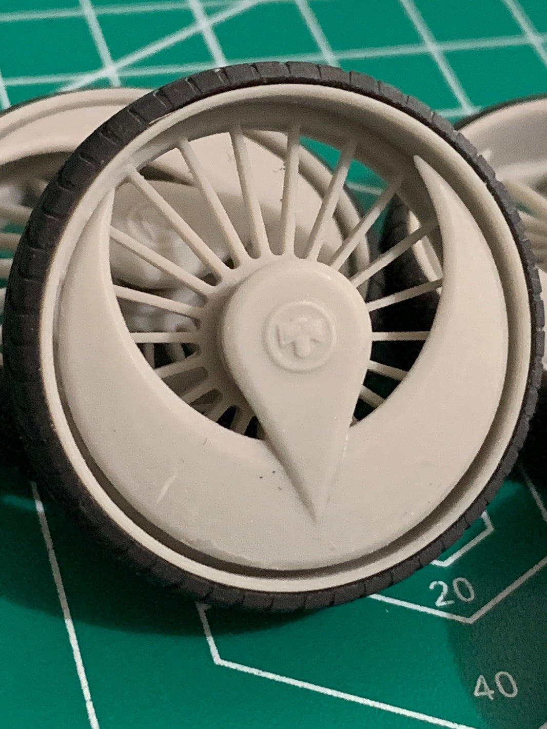 1/25 Scale Spinner & Floater Rims – THE MODEL PLUG