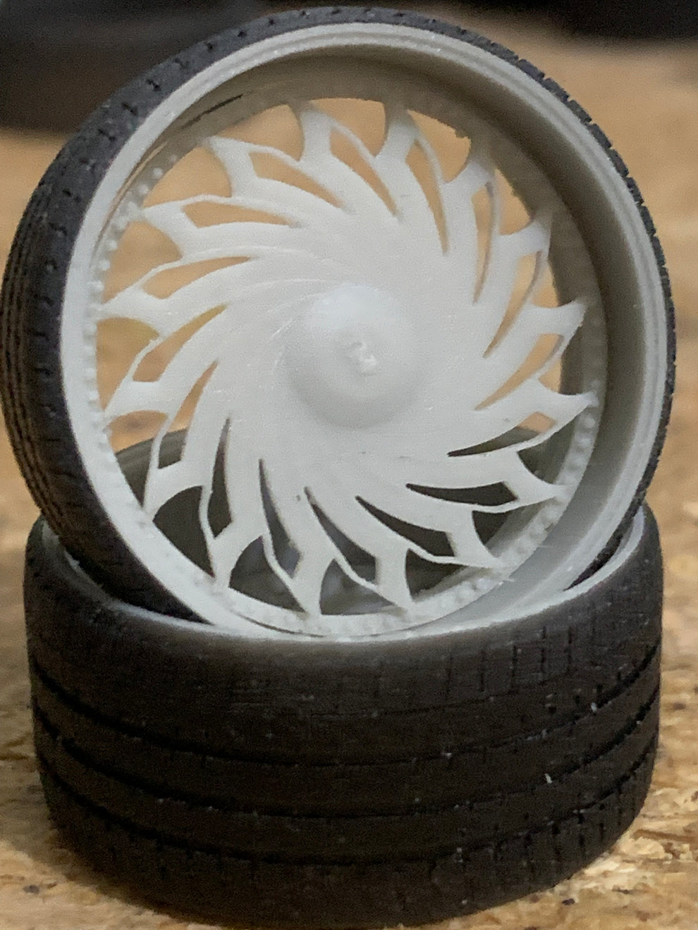 1/25 Scale - TMP D062 Custom in 26"-30" Donk, Big Rims, Box Chevy, G-B – THE MODEL PLUG