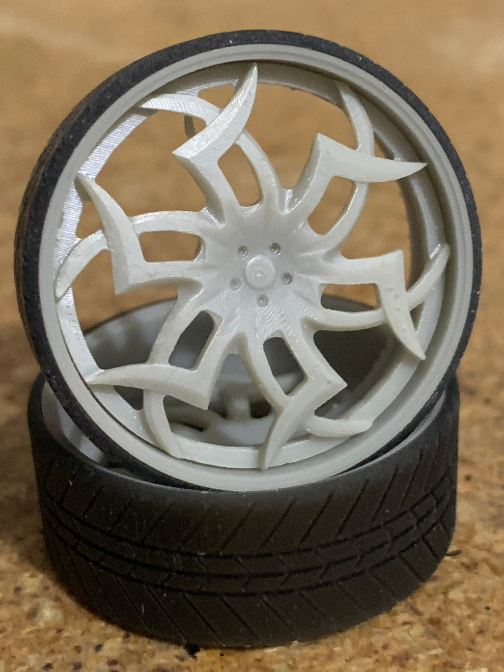 1/25 Scale - ART1S MEDUSA - D1 in 26"-36" Donk, Box, Big Rims, Trucks ...
