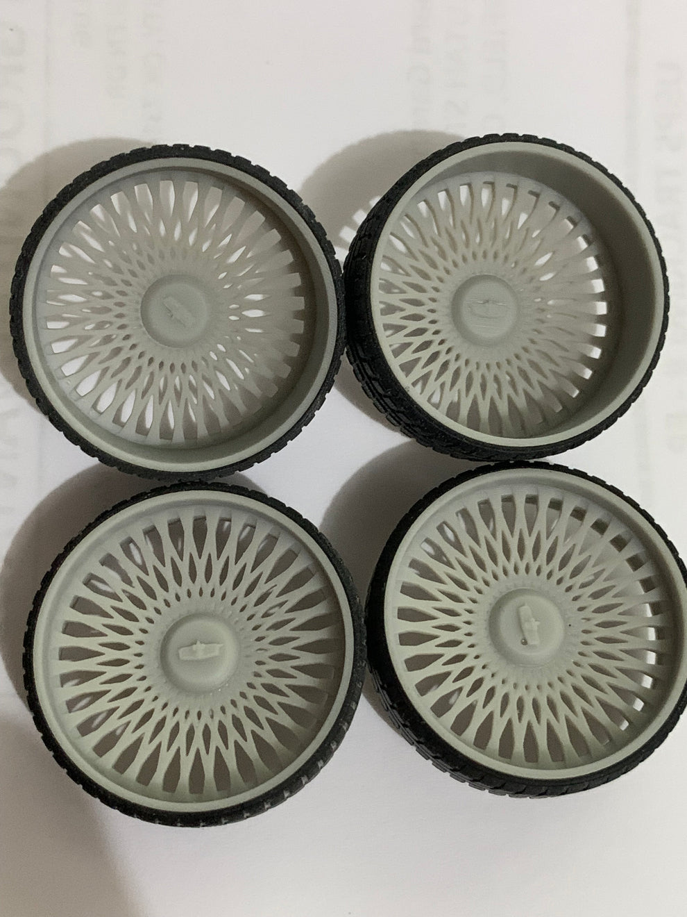 1/25 Scale - Caprice Bubble Rep's in 26"-38" B-Body, Caprice, Impala S ...